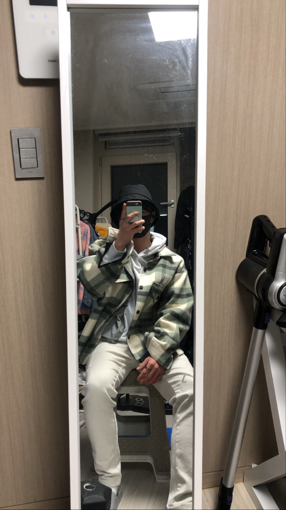 박진우 (@kukawith) 님의 게시물 | KREAM