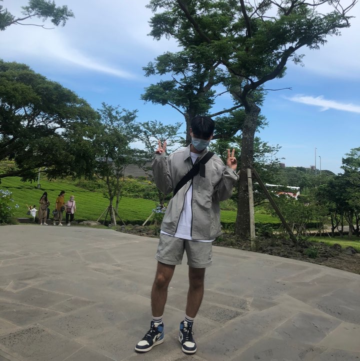 woo (@shinwoo) 님의 게시물 | KREAM