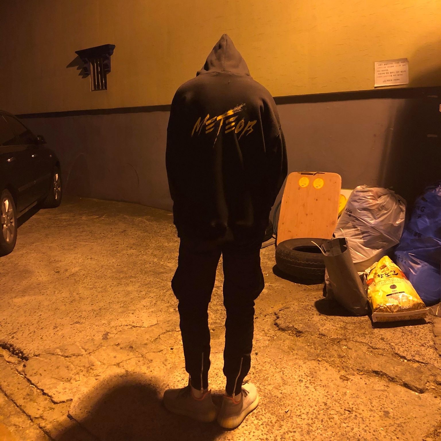 임준영 (@jj._.youth) 님의 게시물 | KREAM