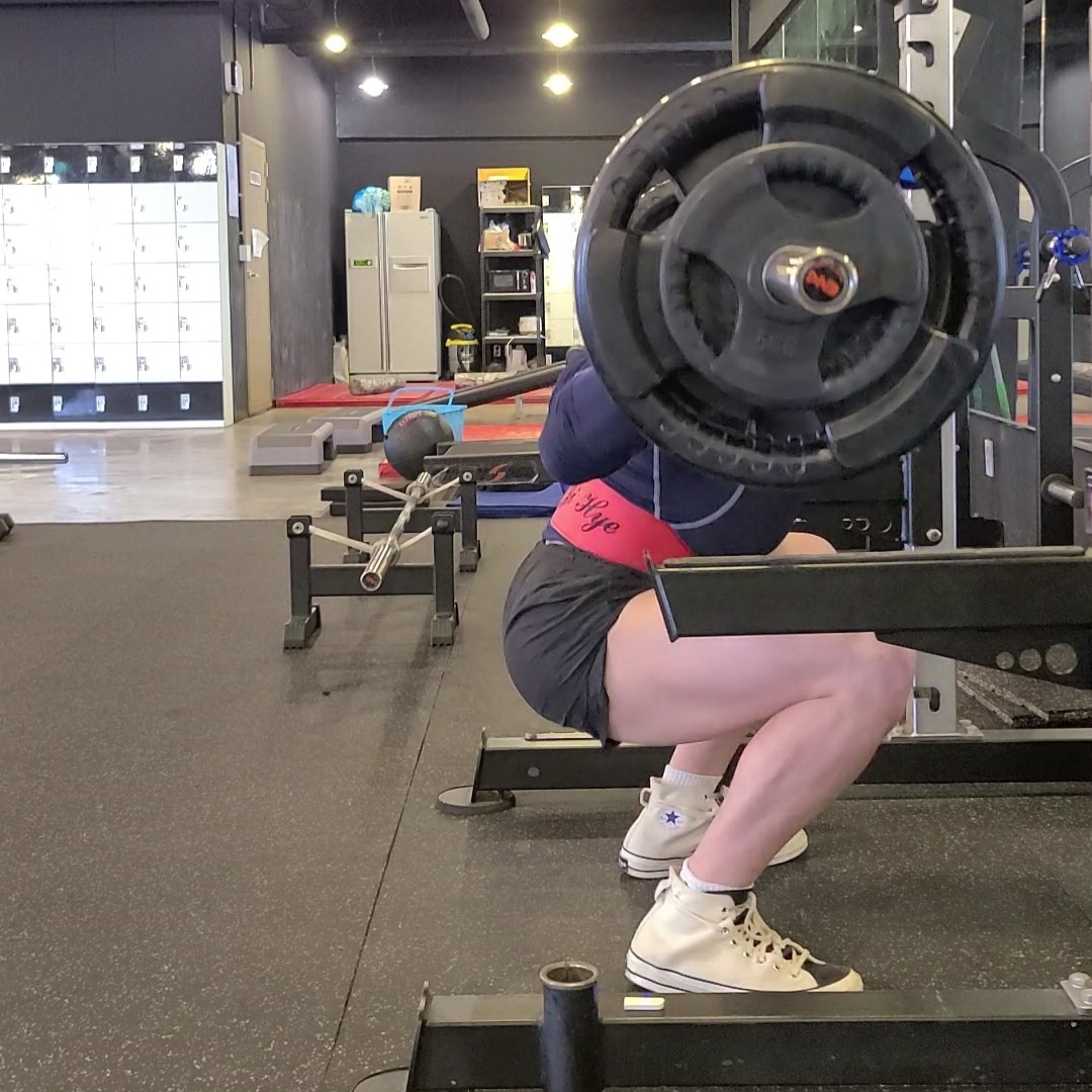 JJ Cho (@illadelph_jj) 님의 게시물 | KREAM