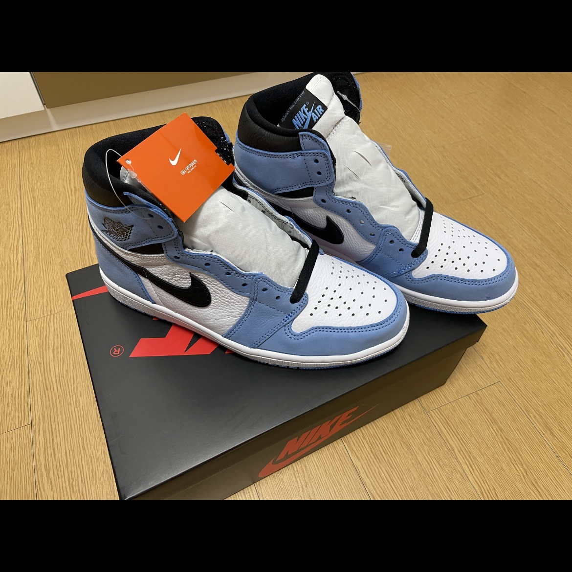 레드문 (@redmoon) 님의 게시물 | KREAM