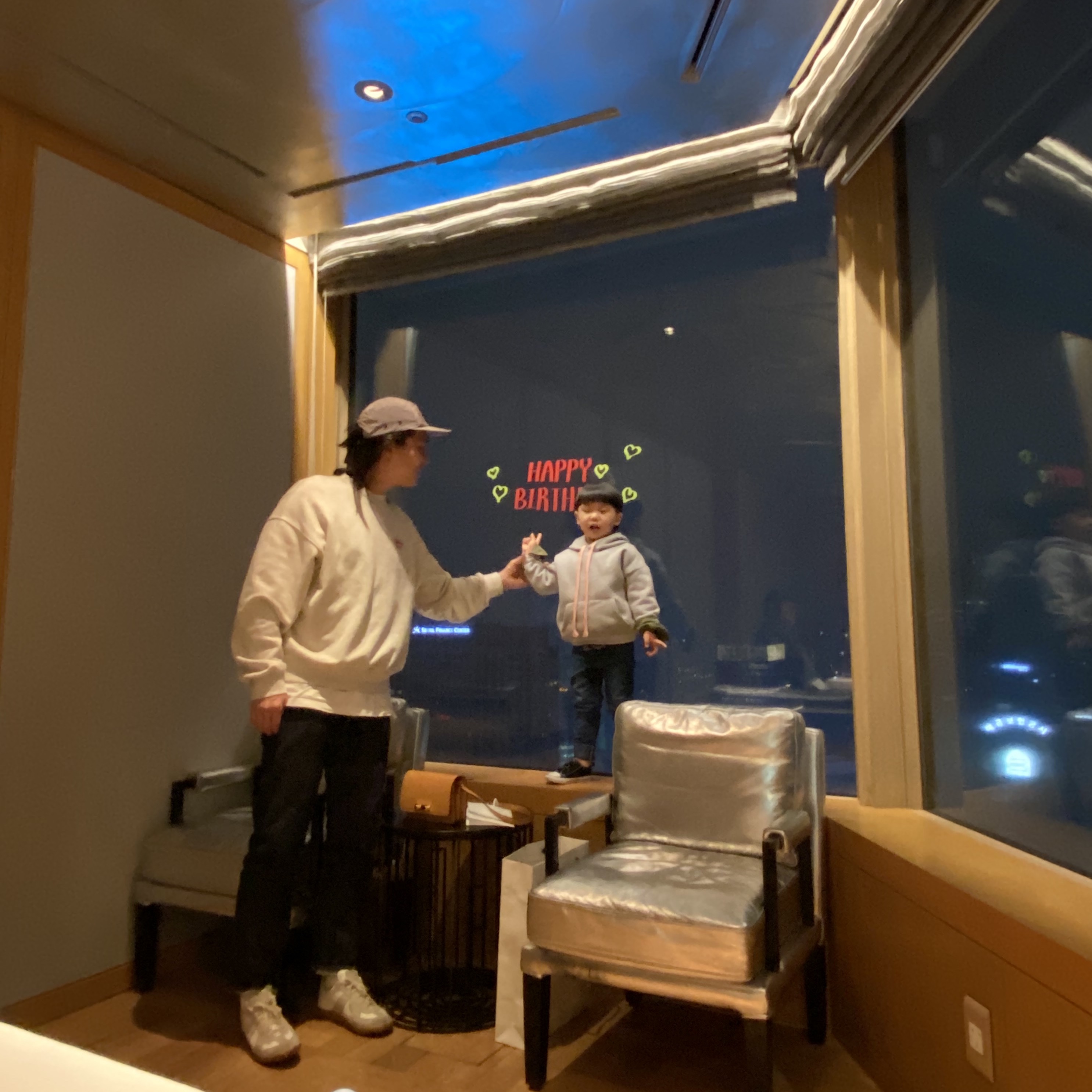 akikosayaa (@xoxo__hye) 님의 게시물 | KREAM