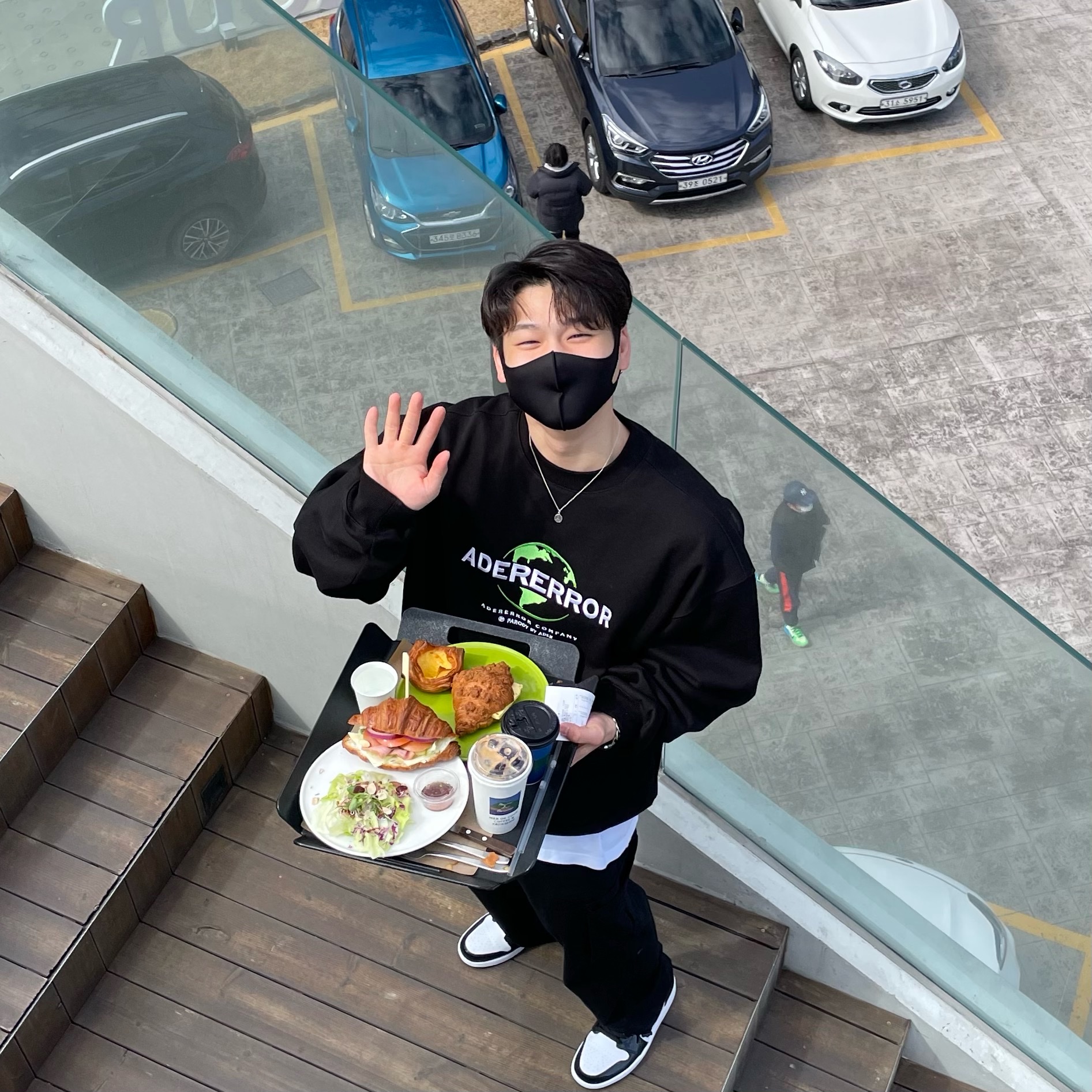 스투시뽀이 (@h_xm_x) 님의 게시물 | KREAM