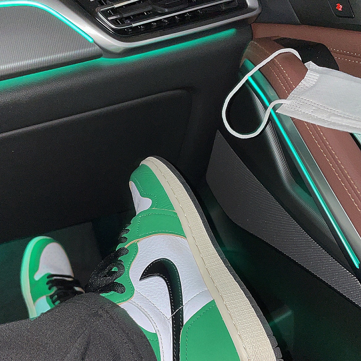 (@dorrriya) 님의 게시물 | KREAM