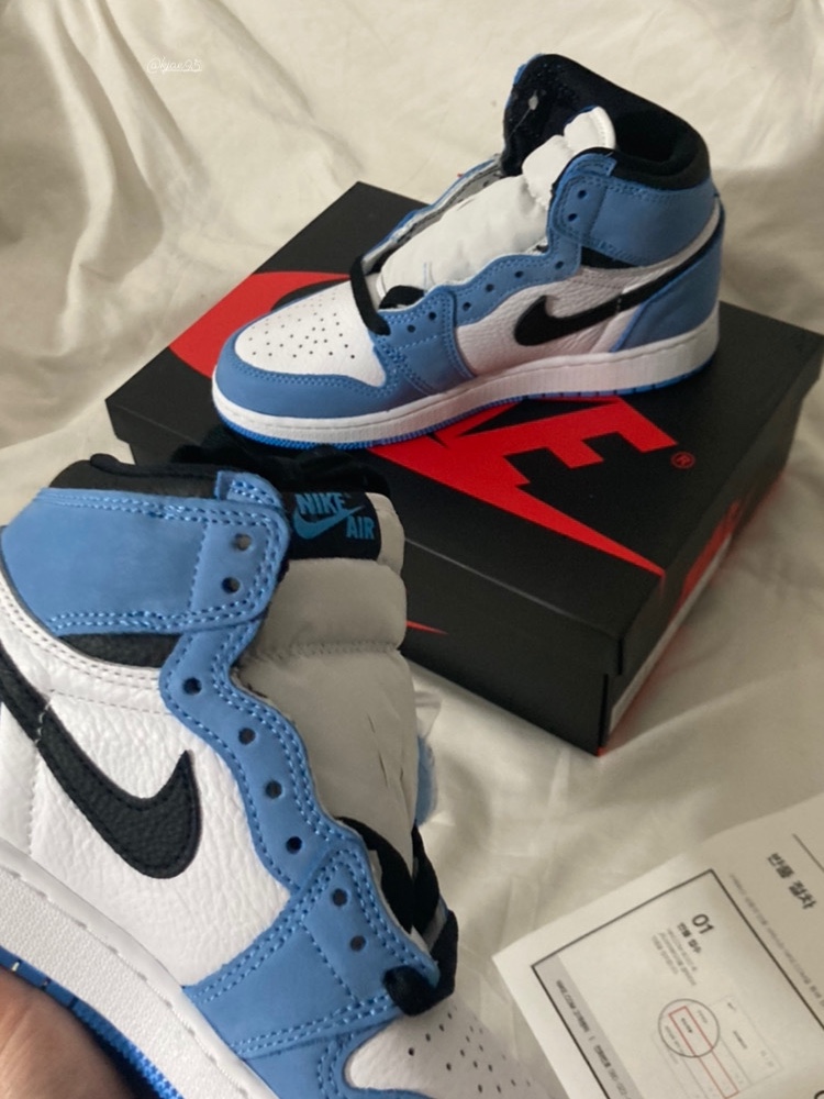 현잉 (@am.11.18) 님의 게시물 | KREAM