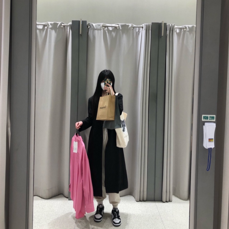 🖤 (@bo_guri) 님의 게시물 | KREAM