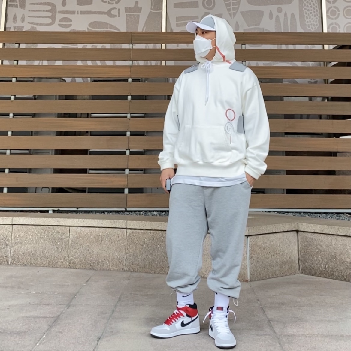 우쓰 (@woos_k) 님의 게시물 | KREAM