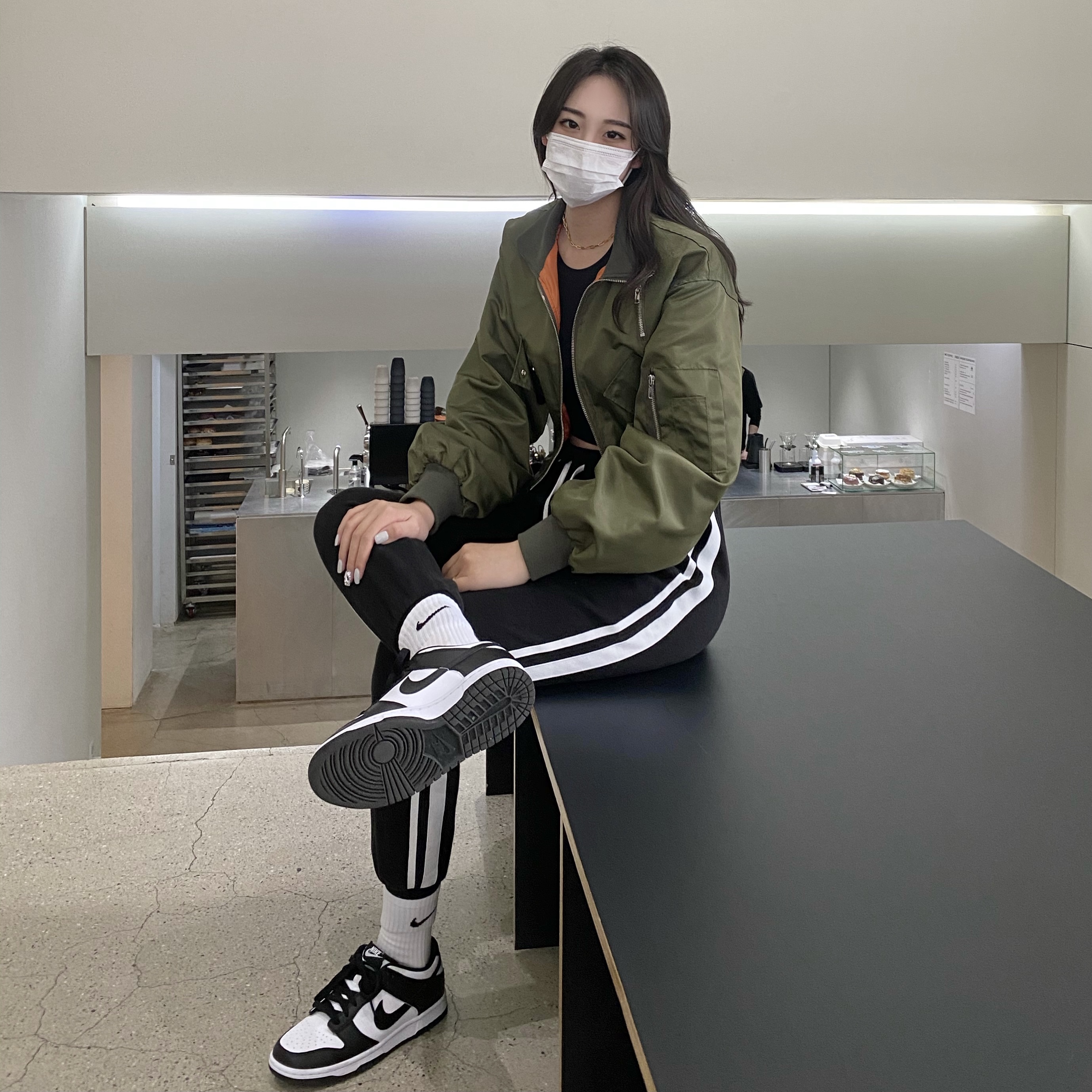 현주 (@hj230230) 님의 게시물 | KREAM