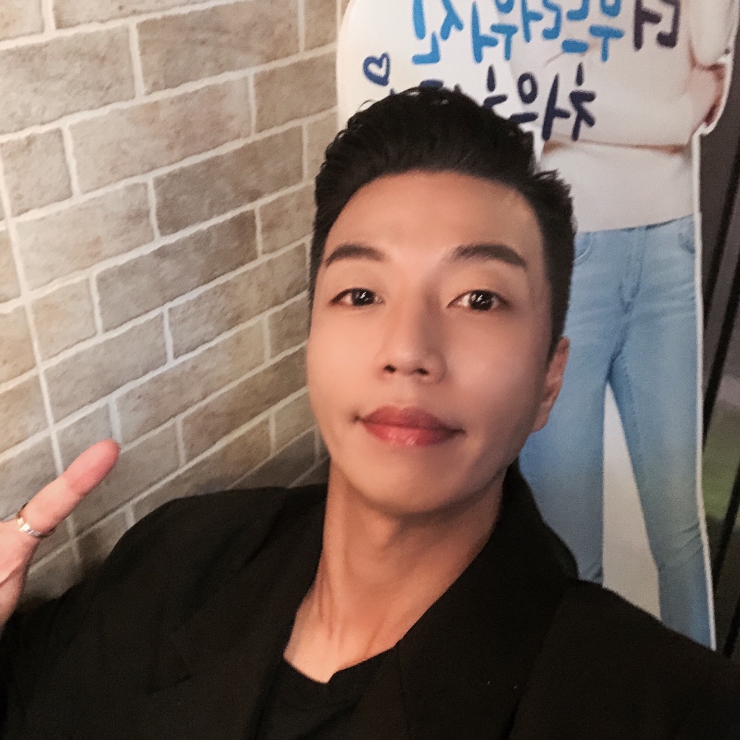 조인하 (@inha.jo) 님의 게시물 | KREAM