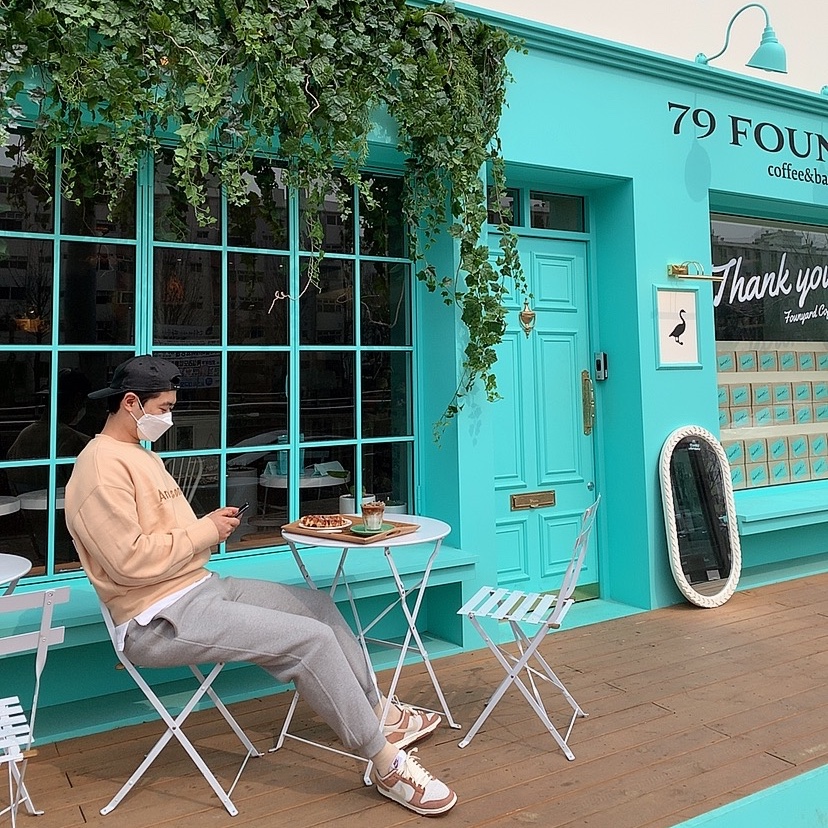 김또사 (@rlawodls9) 님의 게시물 | KREAM