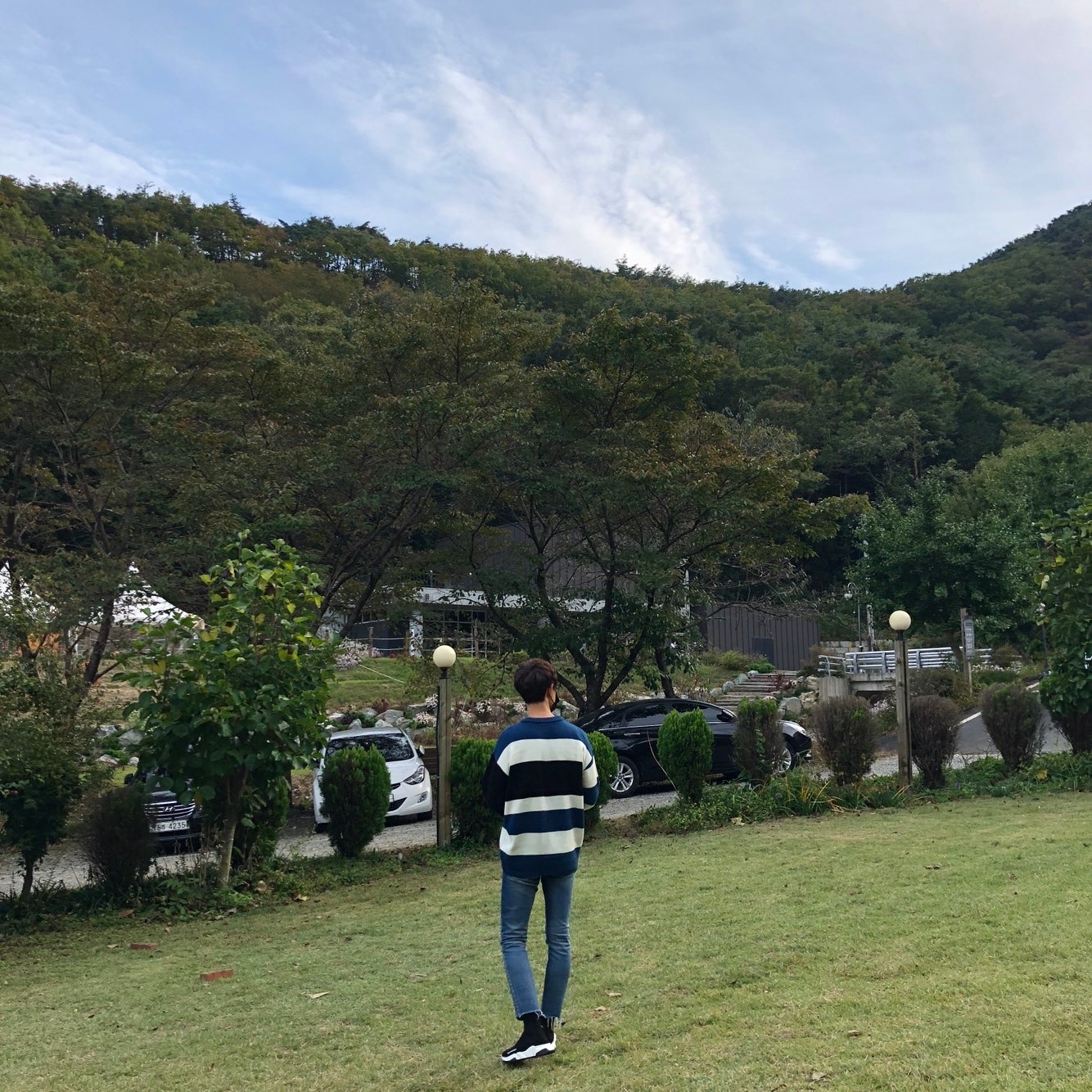 HEE (@heeeee) 님의 게시물 | KREAM