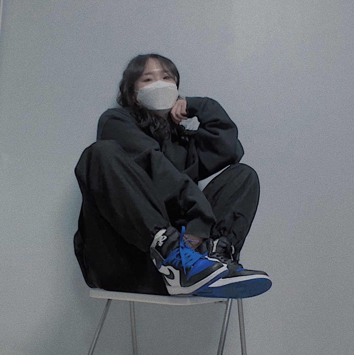 두나 (@_d2_n4) 님의 게시물 | KREAM