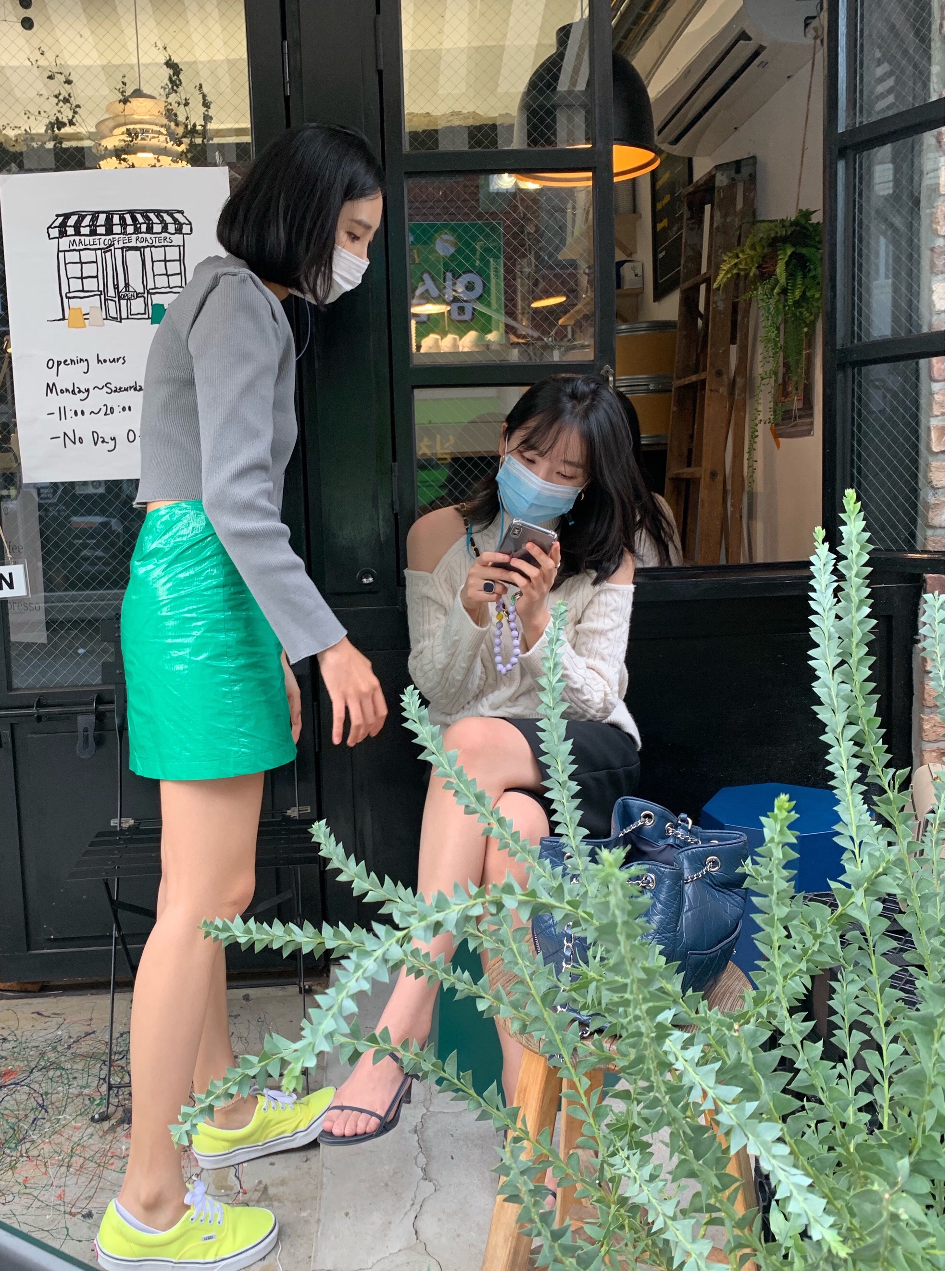 (@ong2_cat) 님의 게시물 | KREAM