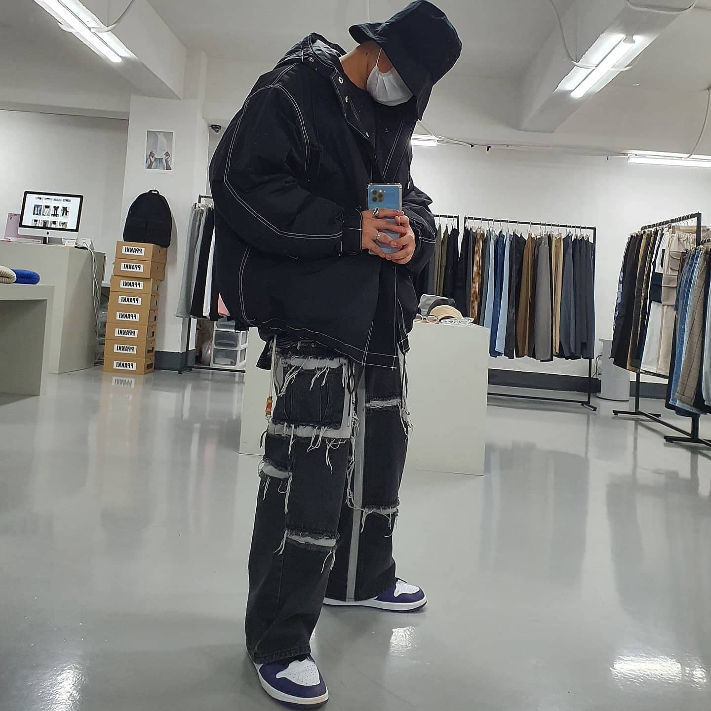 재우 (@abcdizzy) 님의 게시물 | KREAM