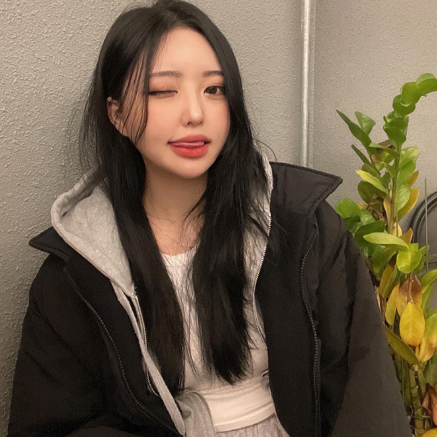 홍시맘 (@oue_nn) 님의 게시물 | KREAM