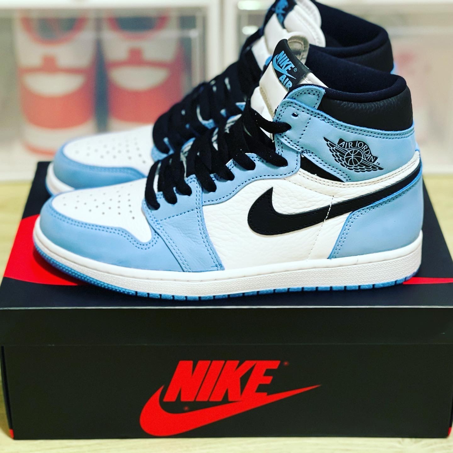 그니 (@g_lee) 님의 게시물 | KREAM