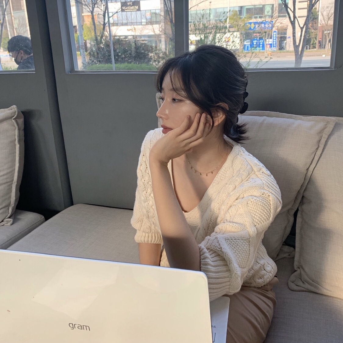 (@ong2_cat) 님의 게시물 | KREAM