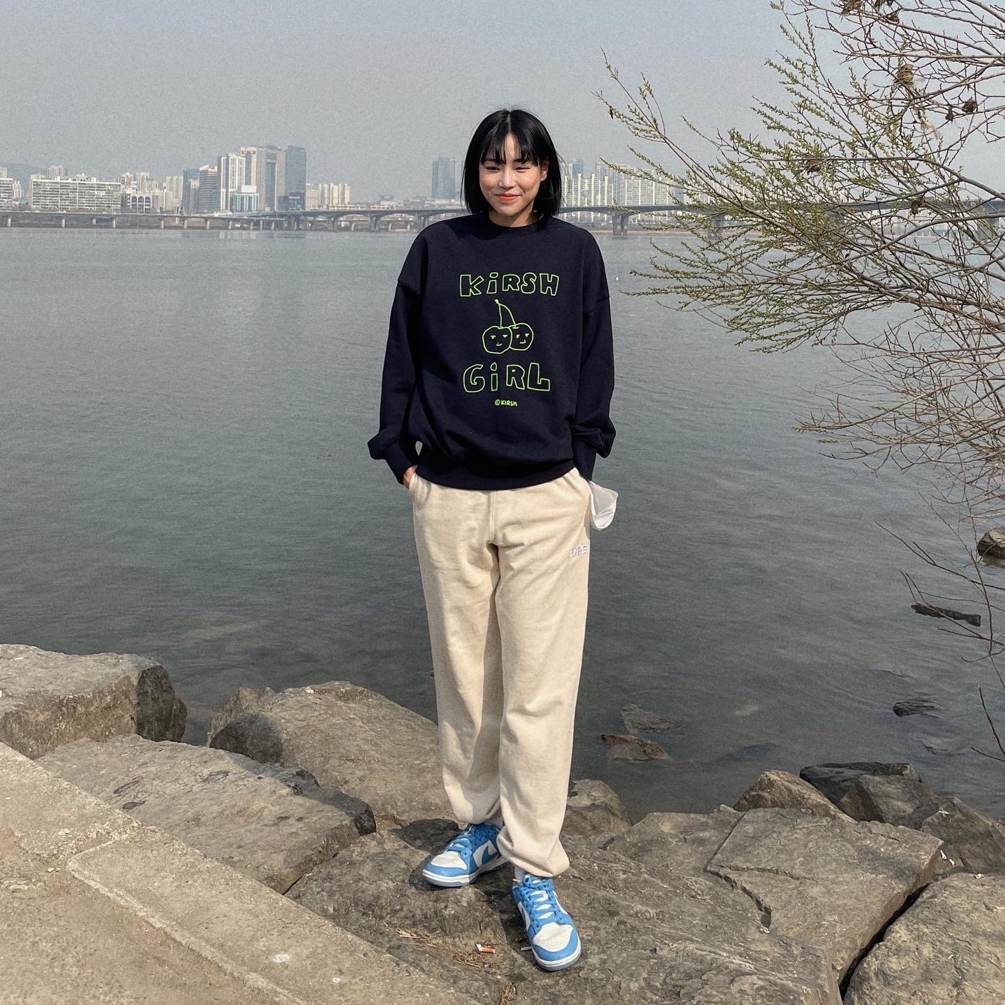 롱보더 김규리 (@gyurii) 님의 게시물 | KREAM