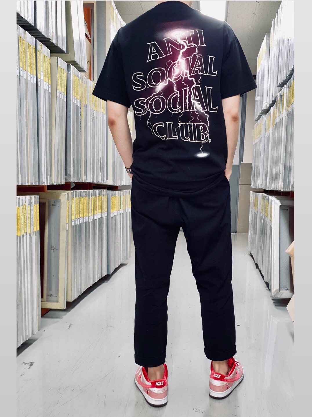 존오즈 (@john_oz) 님의 게시물 | KREAM