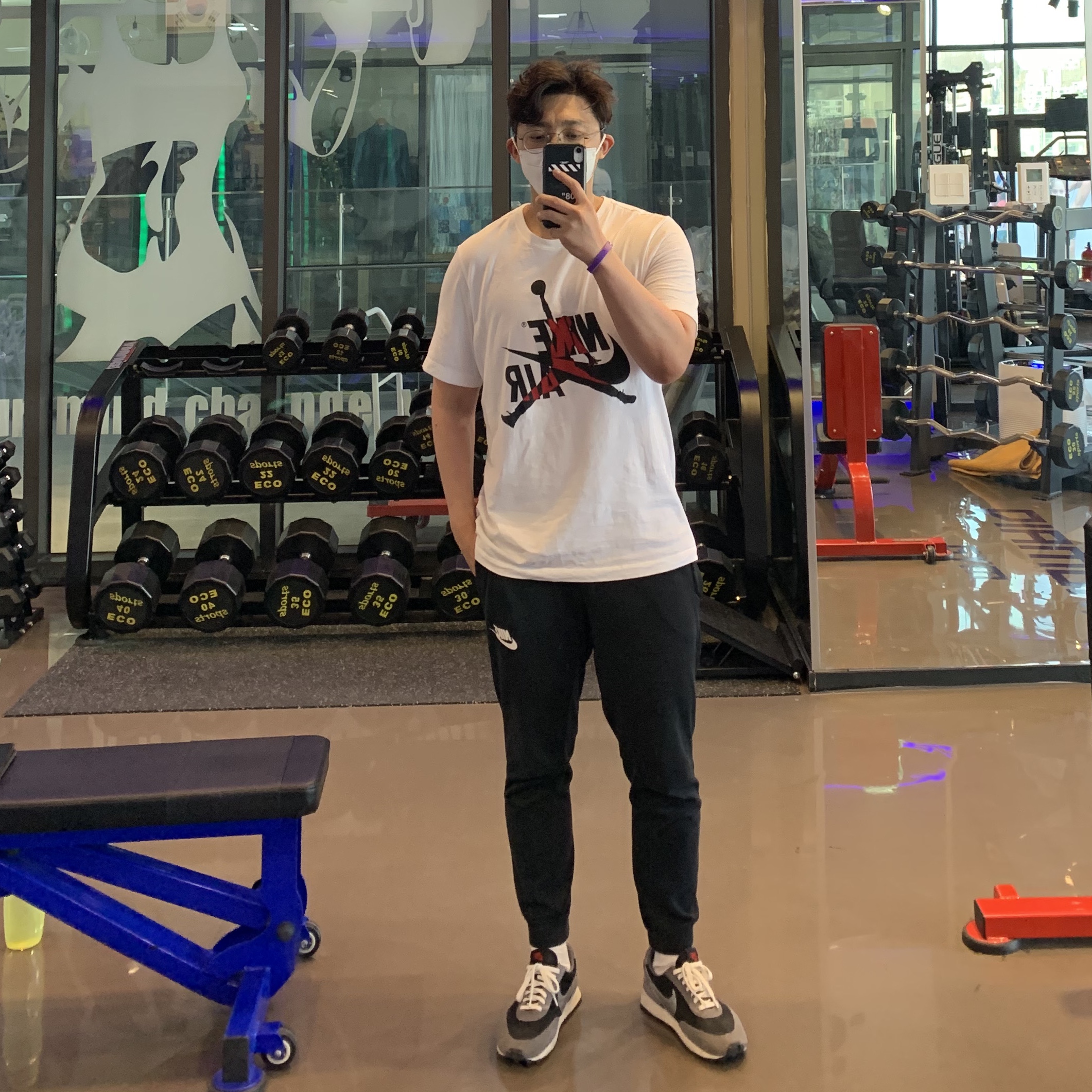 yansu (@uncommonguys) 님의 게시물 | KREAM