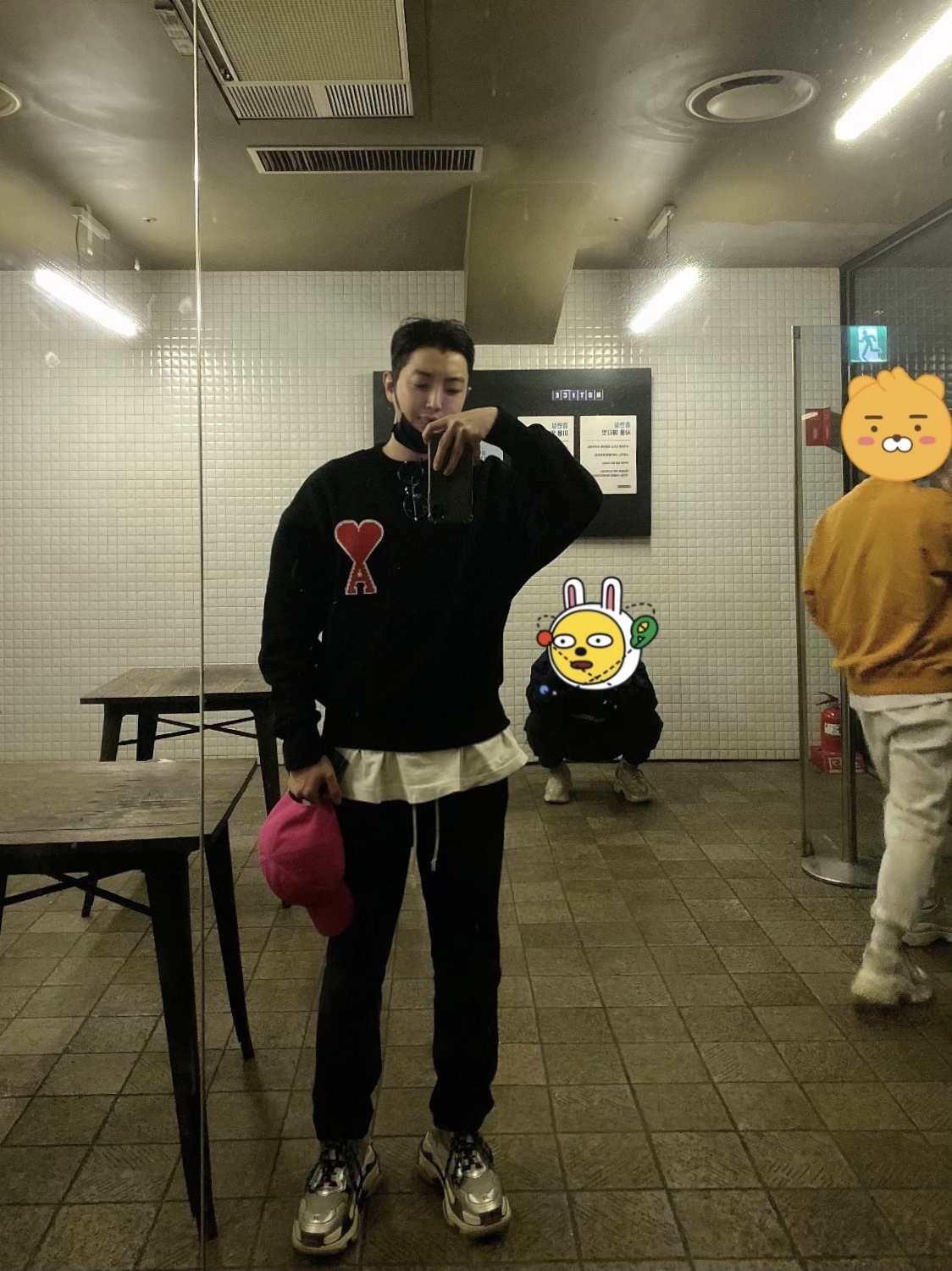 (@rtrtrt_iii) 님의 게시물 | KREAM