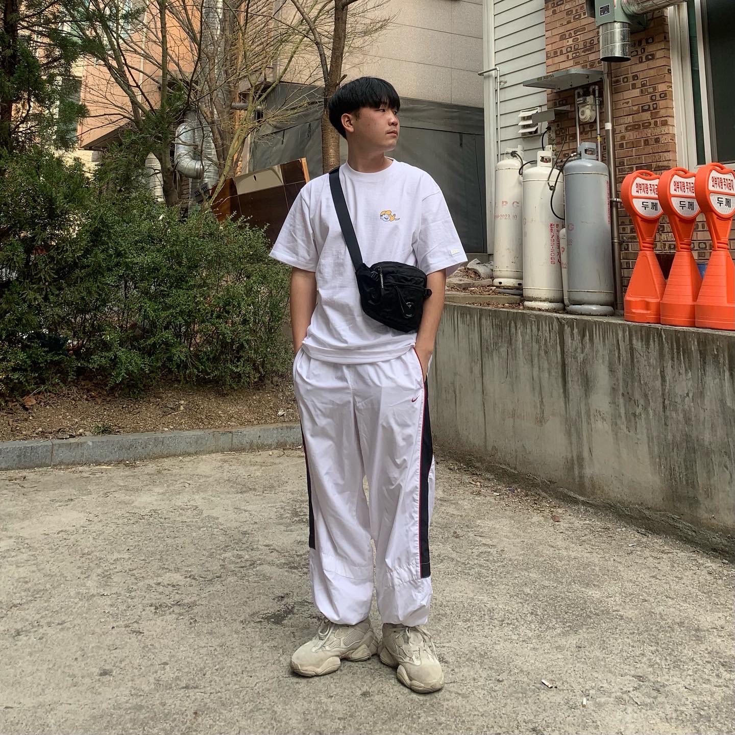 abc66830 (@_dae_kyung) 님의 게시물 | KREAM