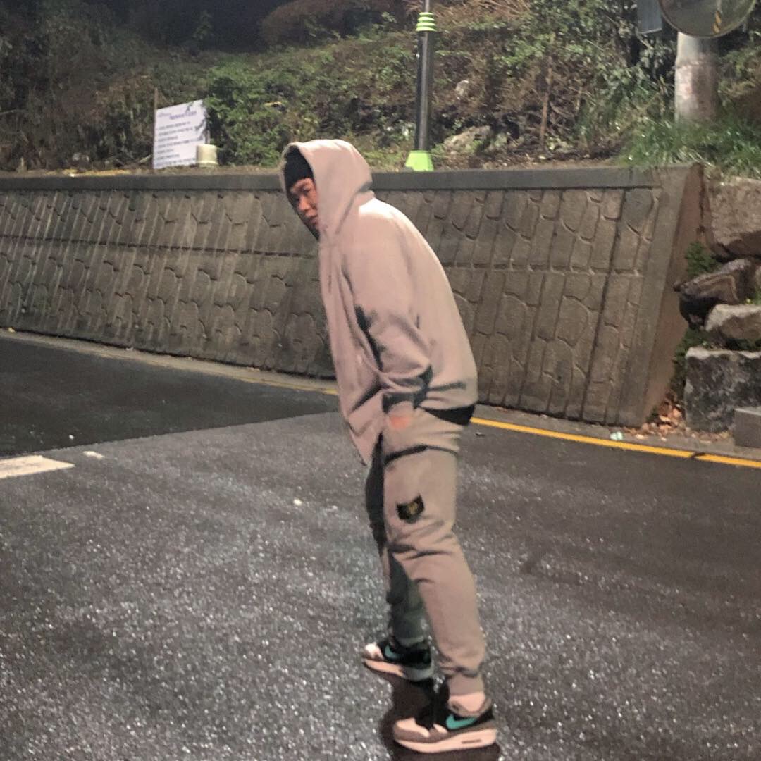 현일 (@illusian3) 님의 게시물 | KREAM