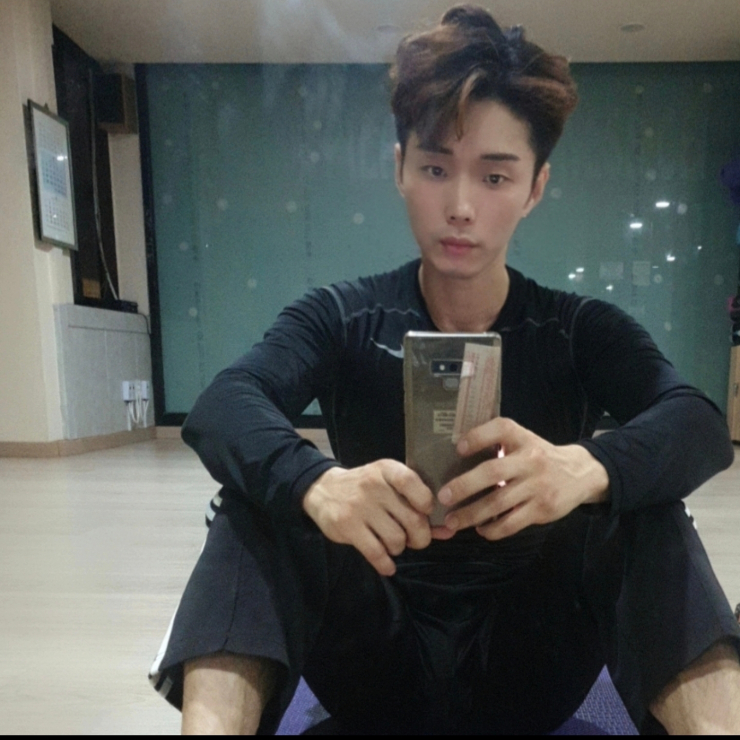 (@jong7759) 님의 게시물 | KREAM