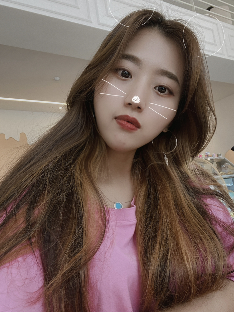 굥이 (@kkkkkkkkkkk_y) 님의 게시물 | KREAM