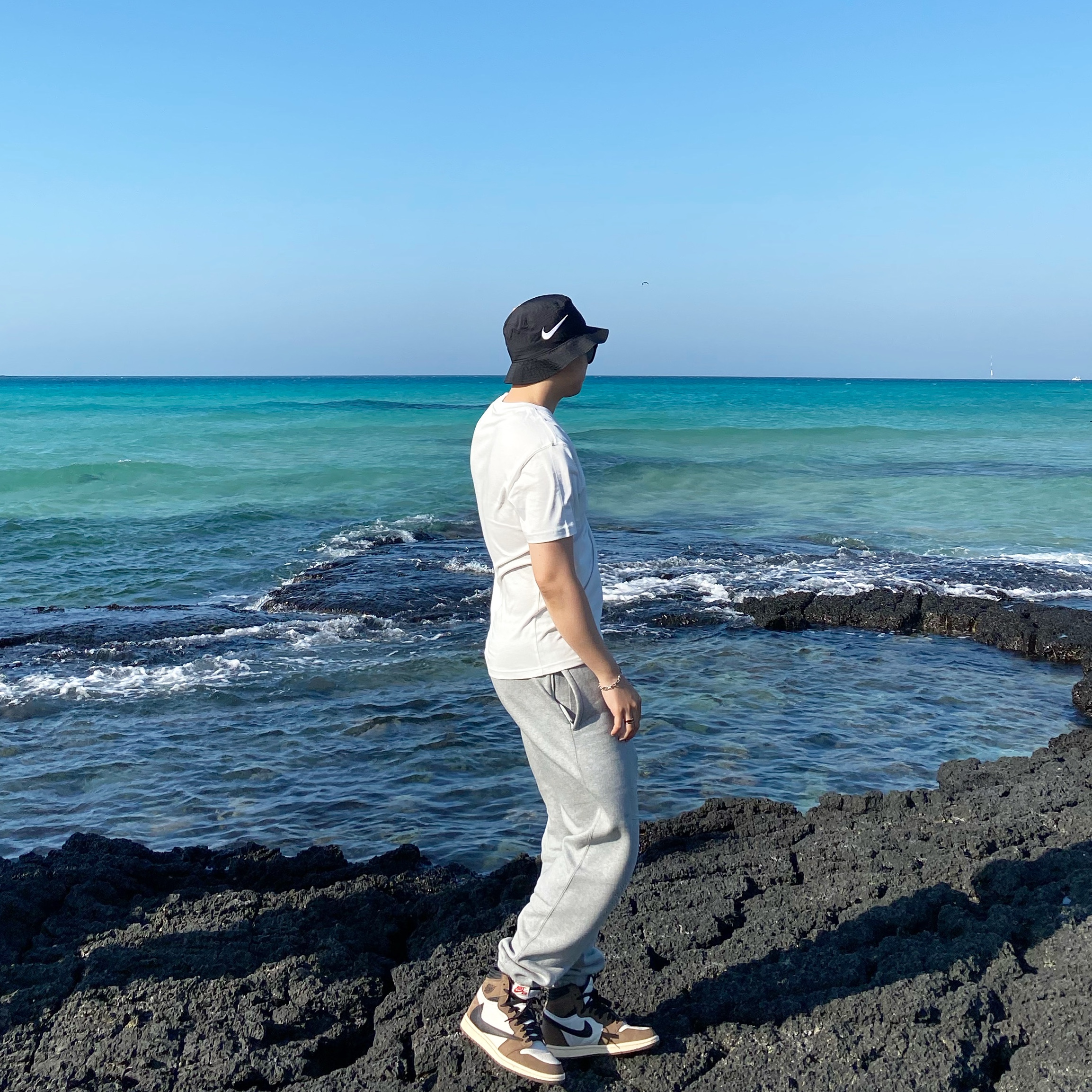 나오라구 (@naora9) 님의 게시물 | KREAM