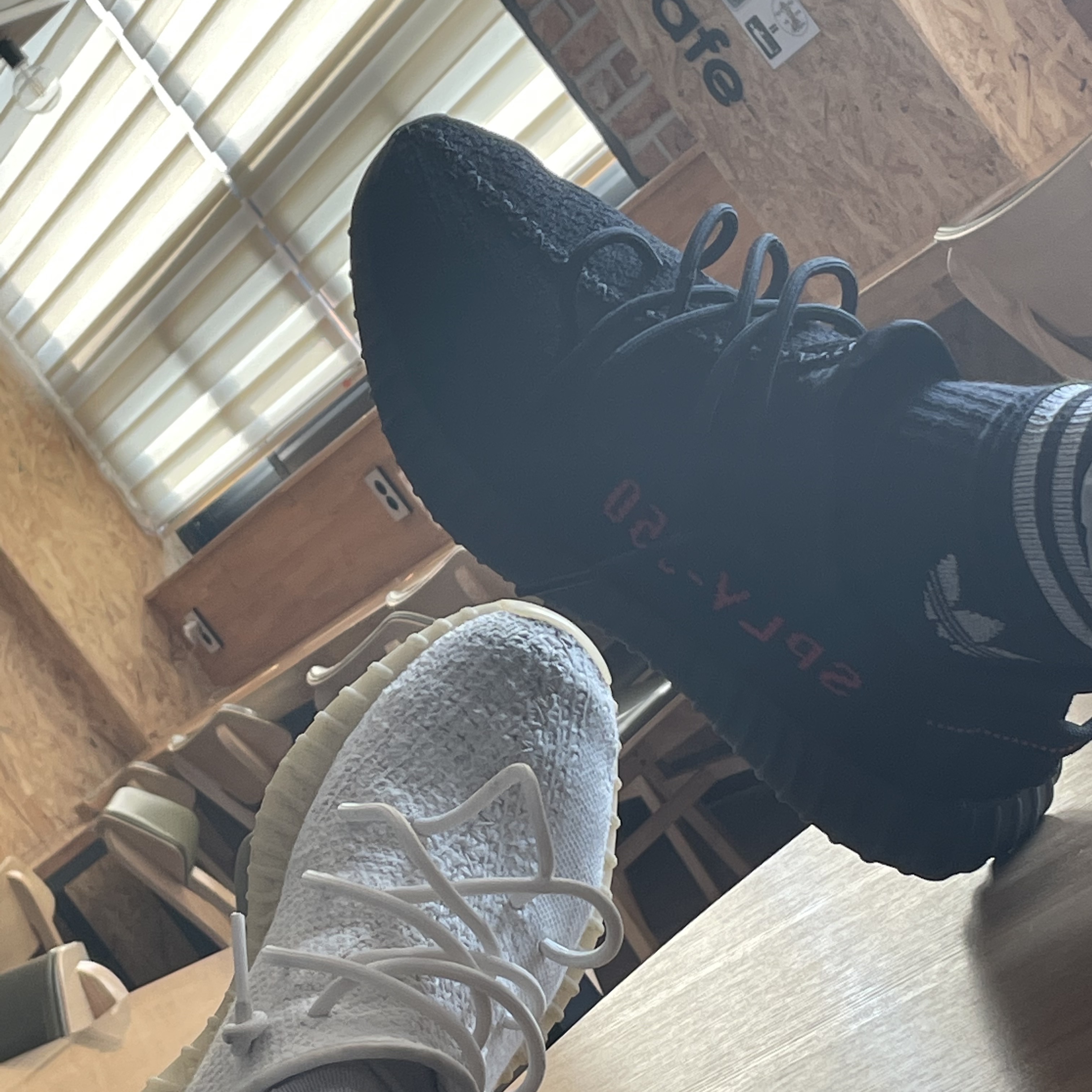 tjrtkddnr81 (@03_wook) 님의 게시물 | KREAM