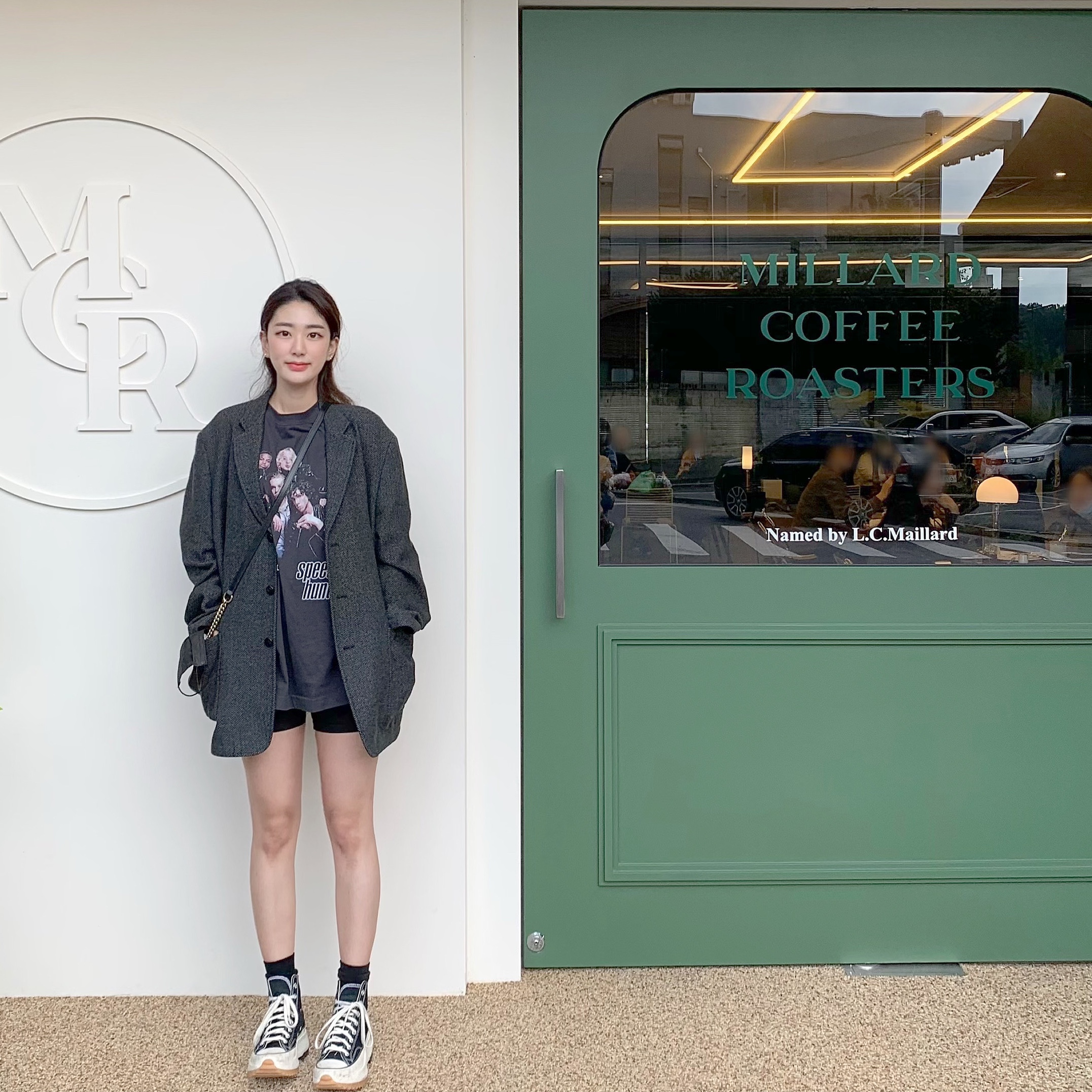 지원 (@leejony) 님의 게시물 | KREAM