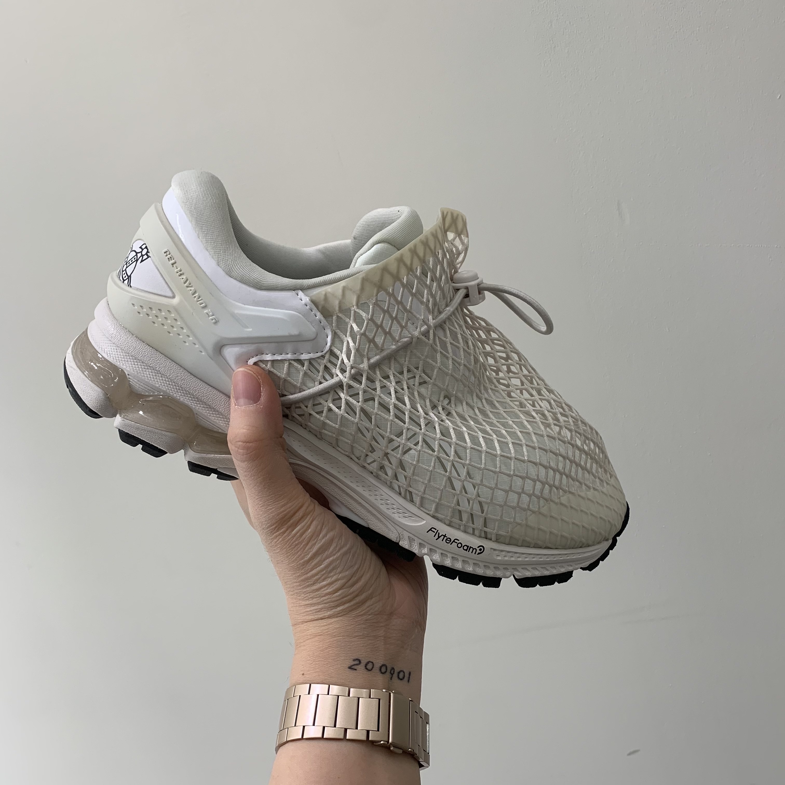 날다람쥐 (@jjin_e) 님의 게시물 | KREAM