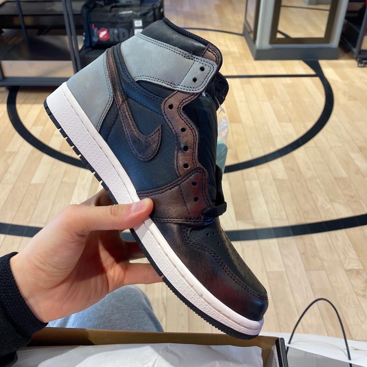 huhdong523 (@always_new_one) 님의 게시물 | KREAM