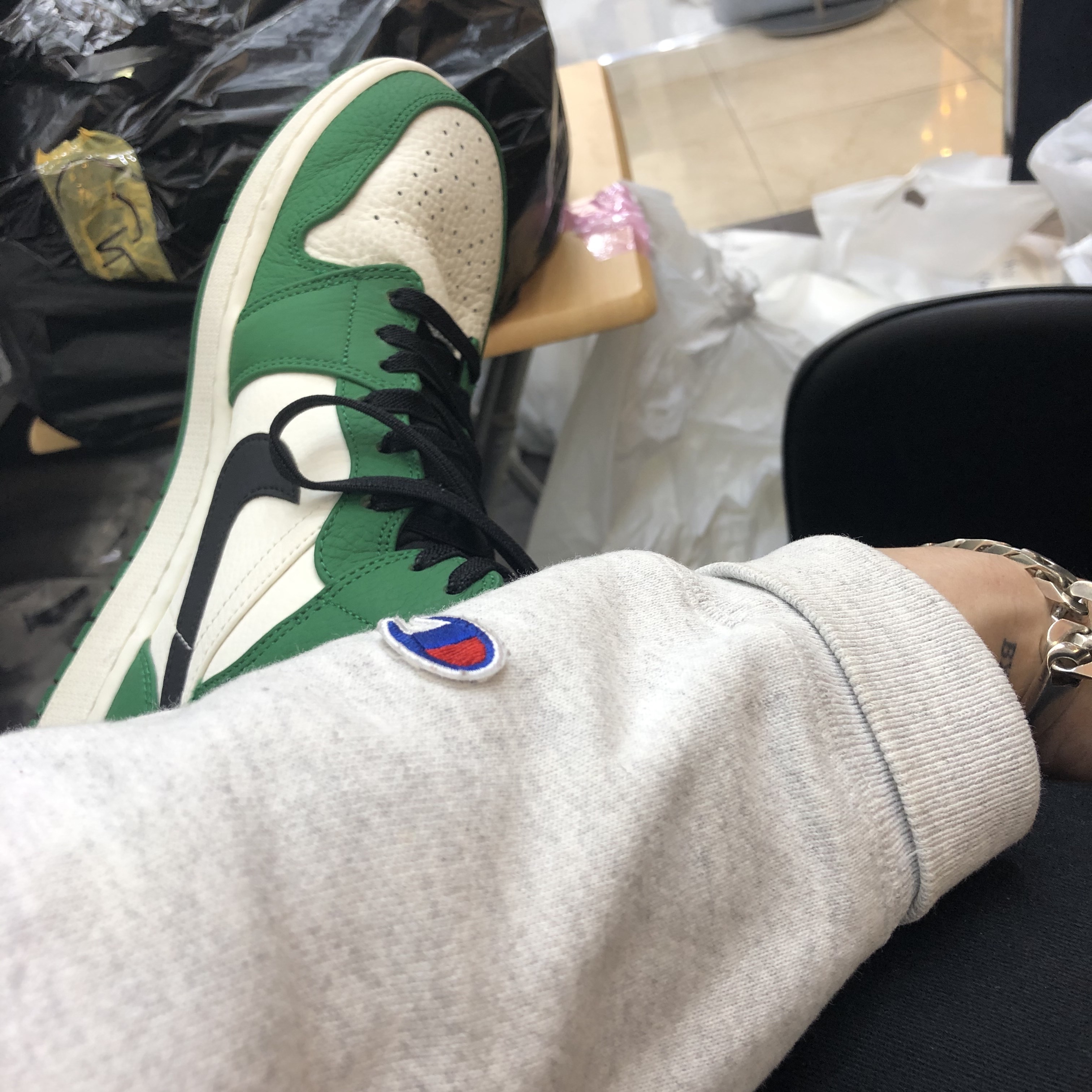 변달건 (@jamesyoon) 님의 게시물 | KREAM