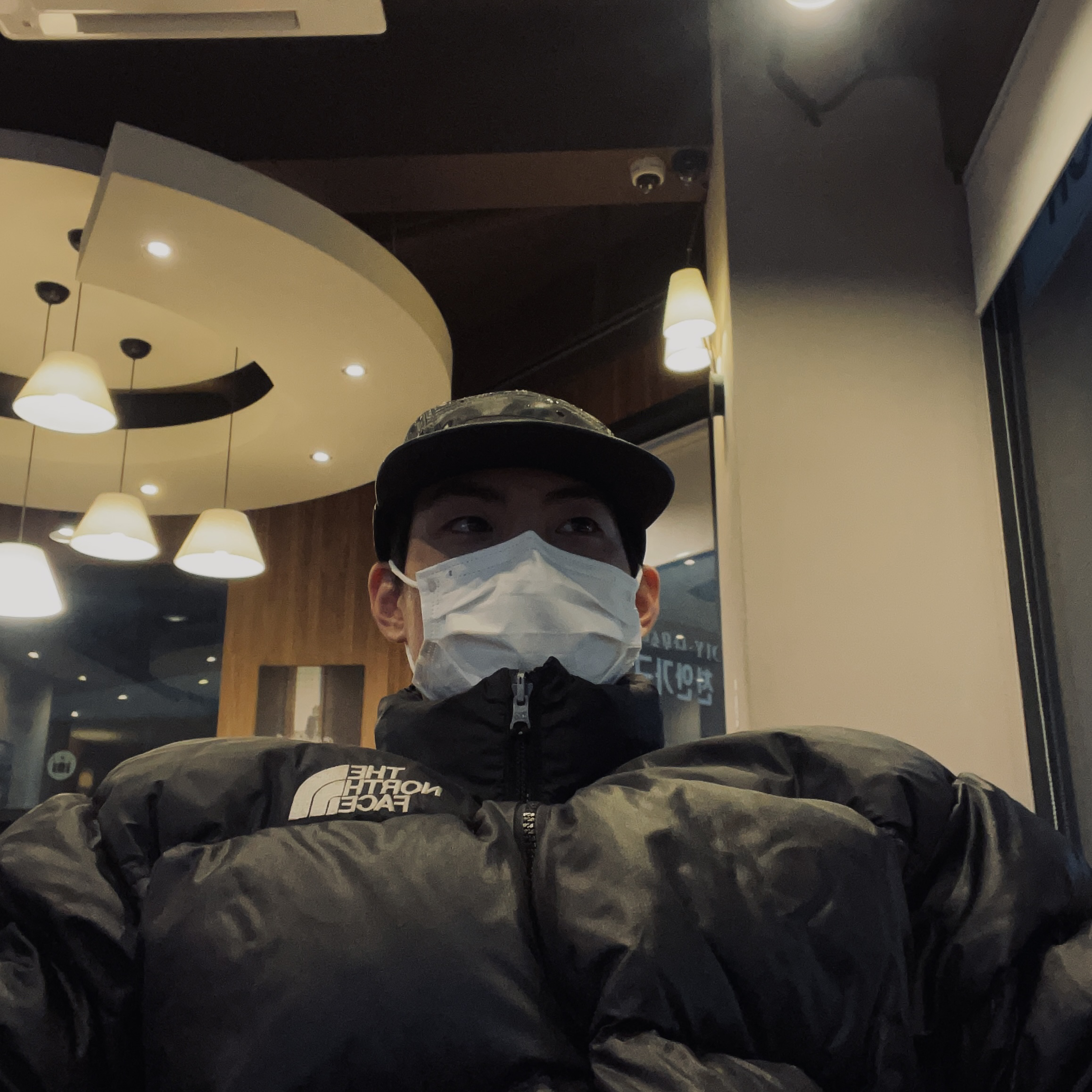 문수 (@moonsu) 님의 게시물 | KREAM