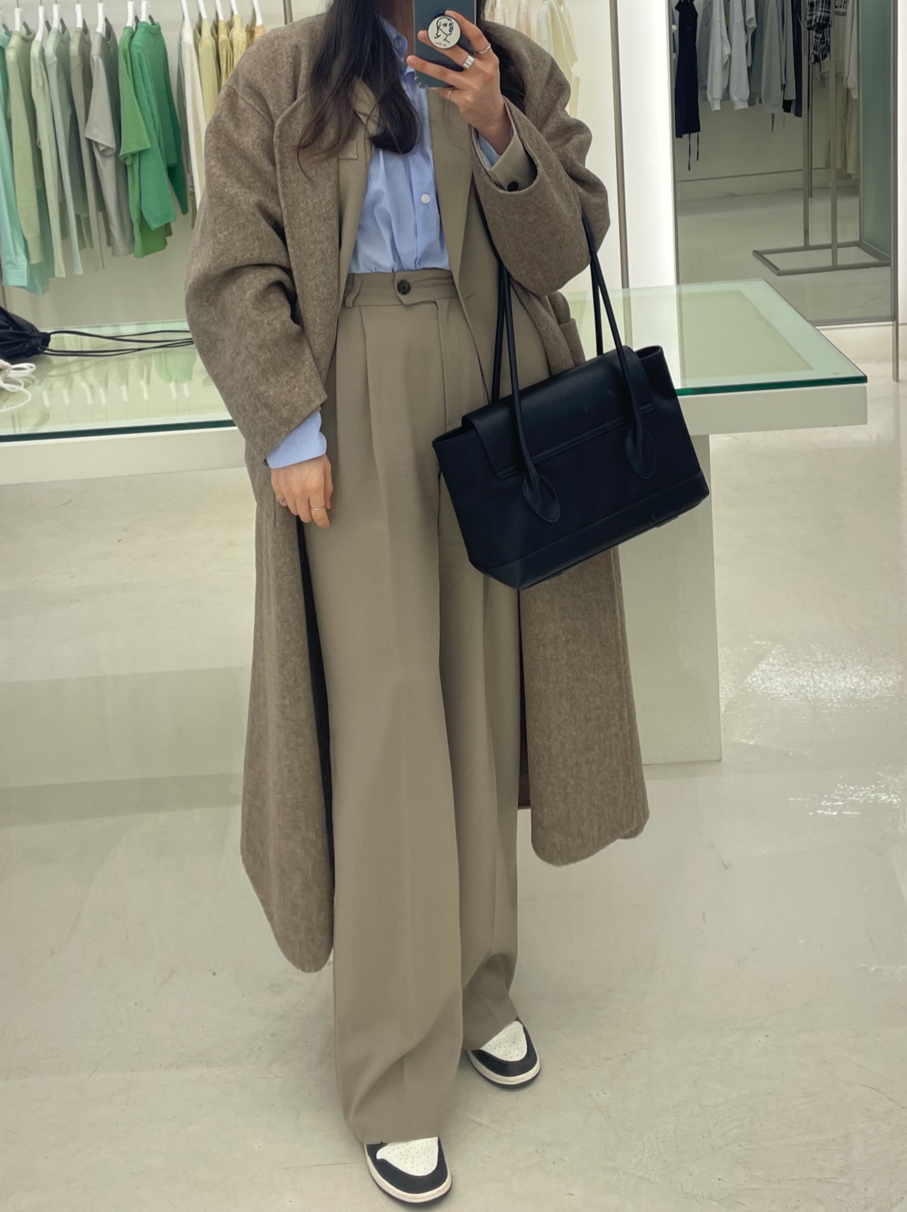 (@1.228km) 님의 게시물 | KREAM