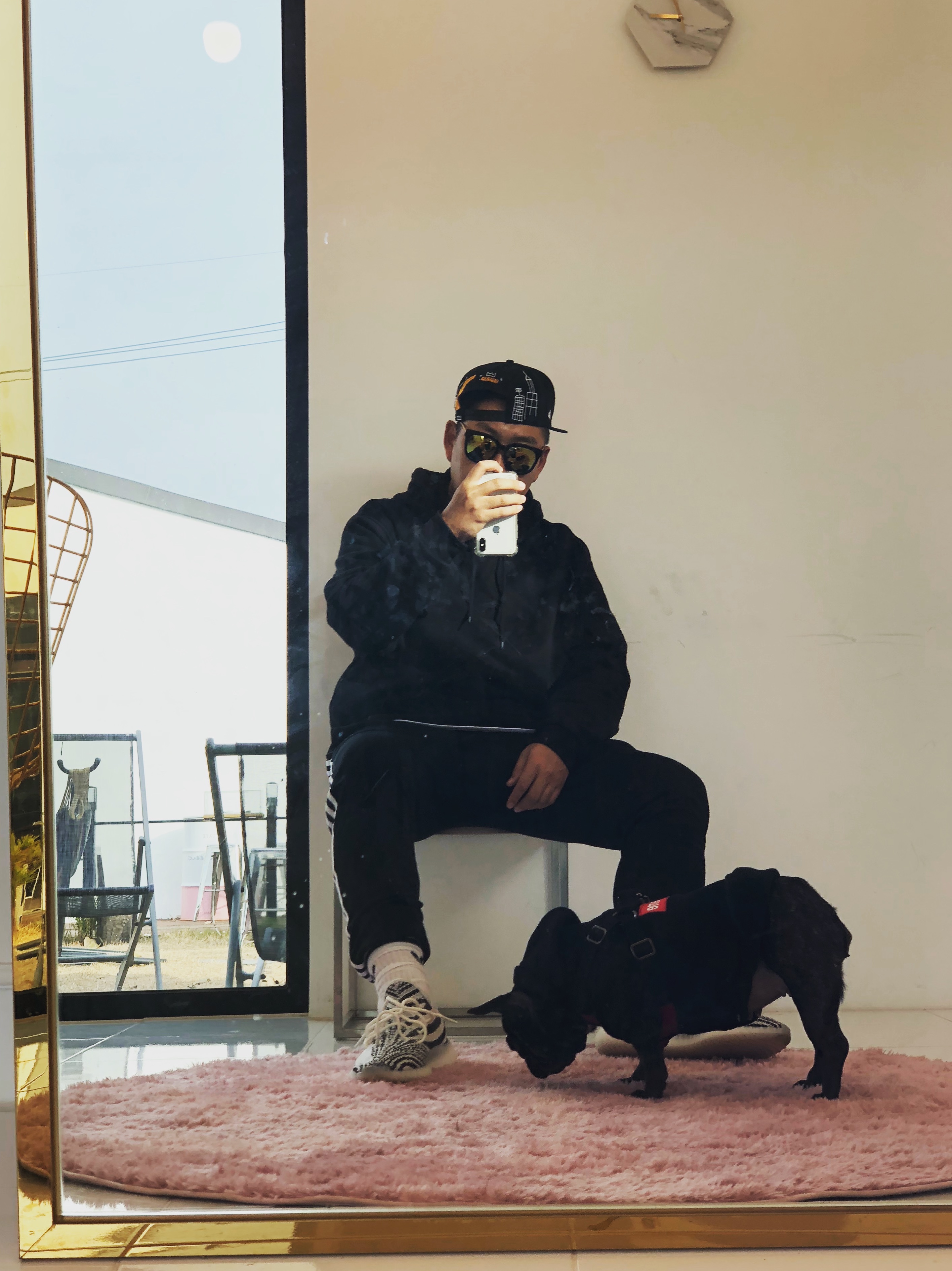 오미아빠🐶 (@hwana9105) 님의 게시물 | KREAM