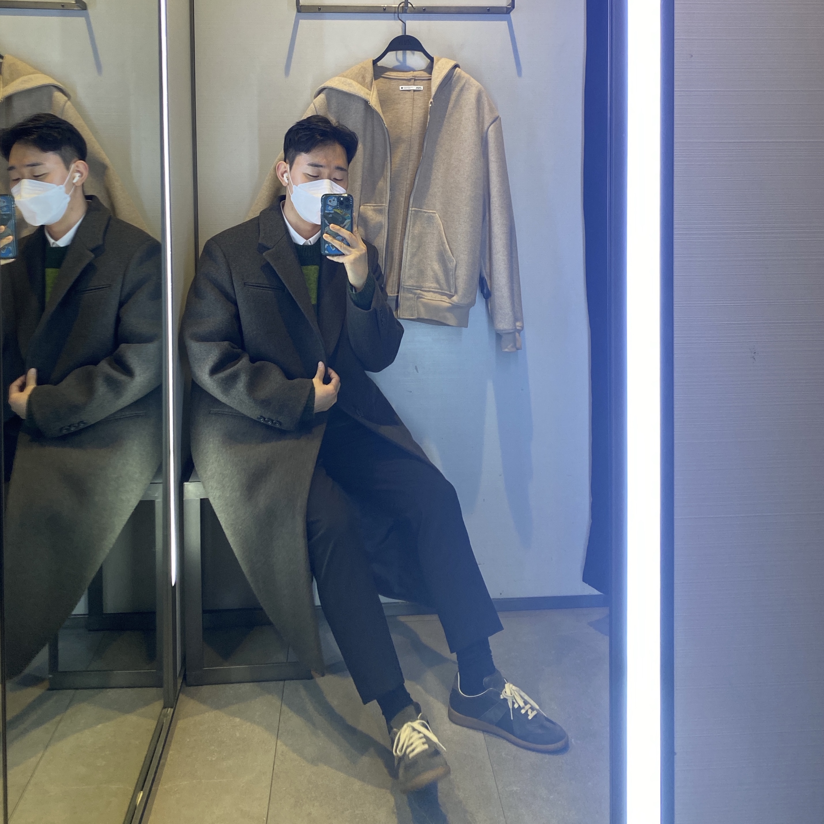 🥶 (@farniente) 님의 게시물 | KREAM