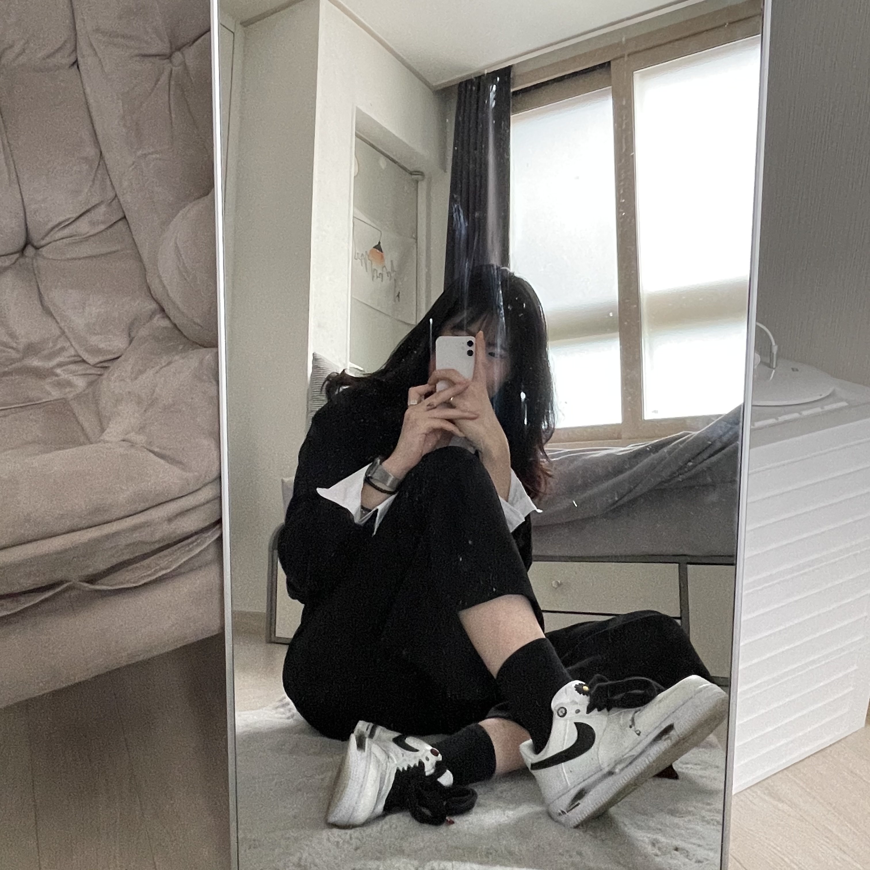 인정 (@admit) 님의 게시물 | KREAM