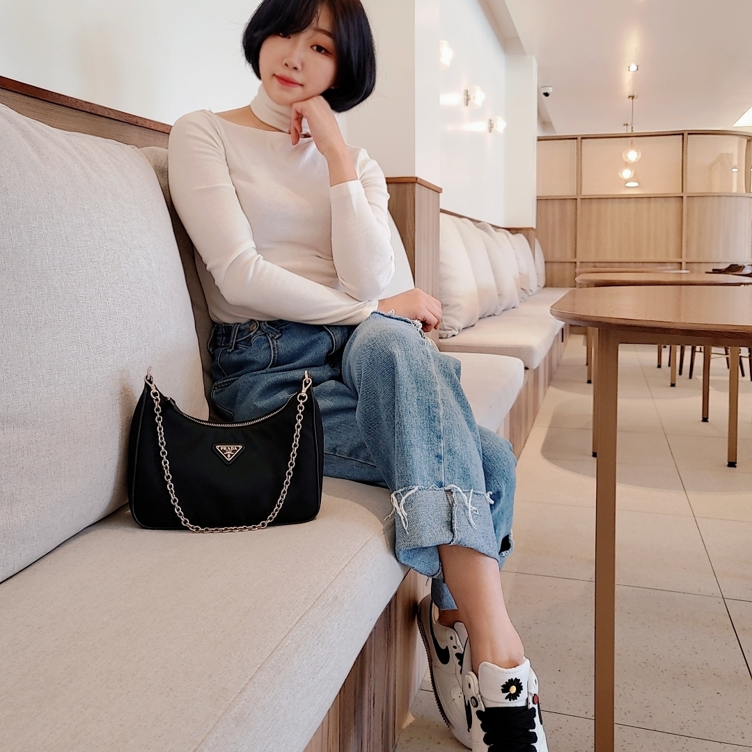 해니 (@haeni0109) 님의 게시물 | KREAM