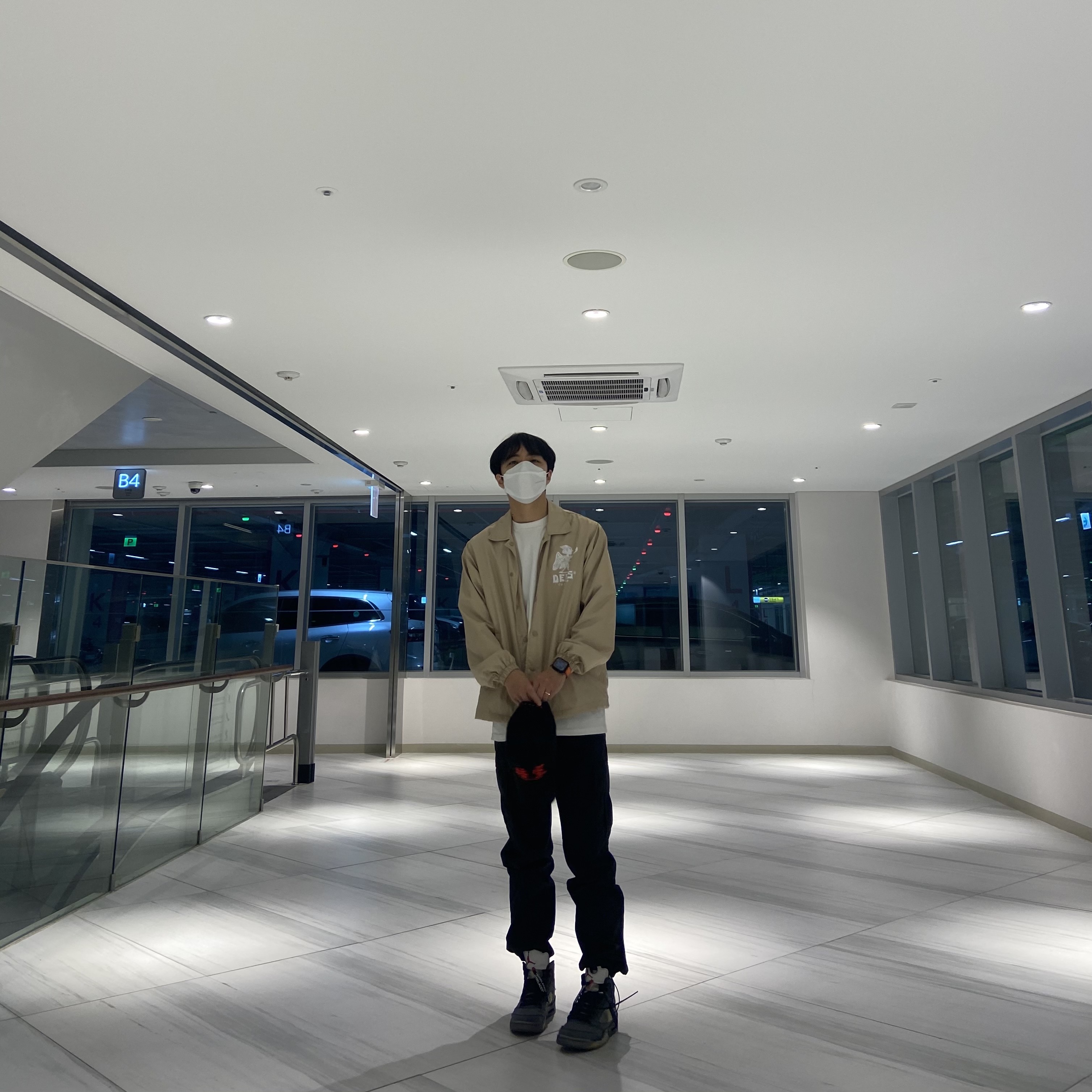 (@jm_area) 님의 게시물 | KREAM