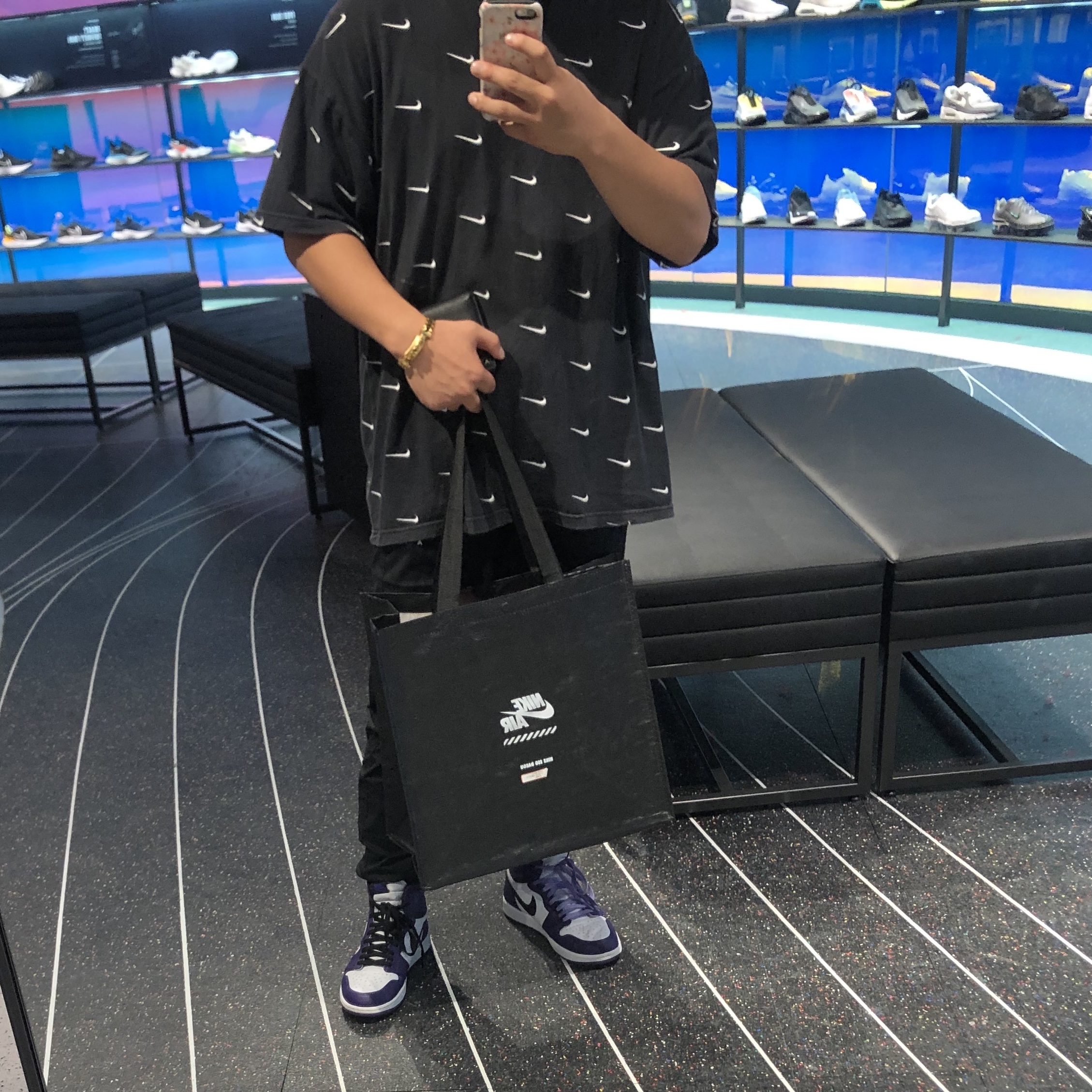 김민석 (@seok___kim) 님의 게시물 | KREAM