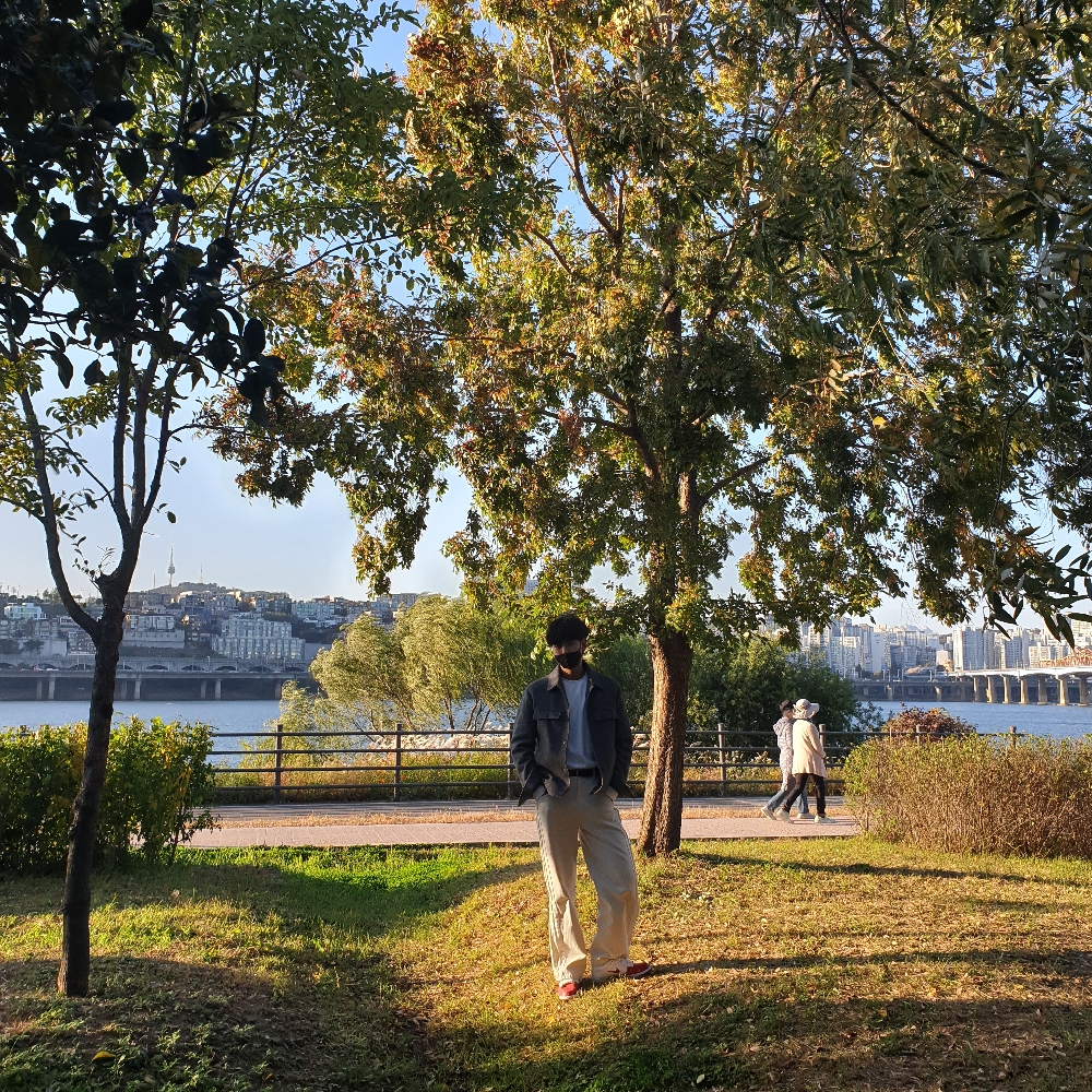 S.M 100% (@pecsm) 님의 게시물 | KREAM