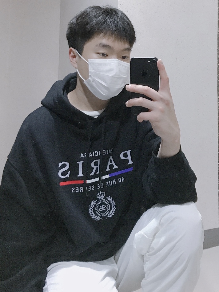 @Kwon_x.x (@kwon_x.x) 님의 게시물 | KREAM