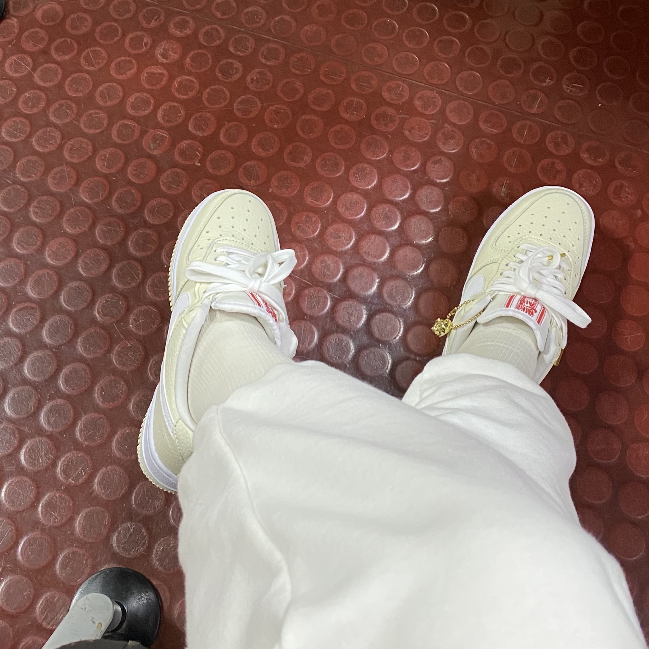 슬 (@yeee.se) 님의 게시물 | KREAM