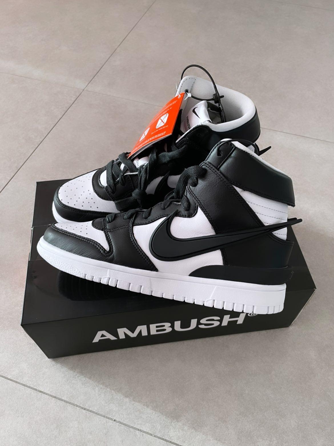 (@hn_i_i) 님의 게시물 | KREAM