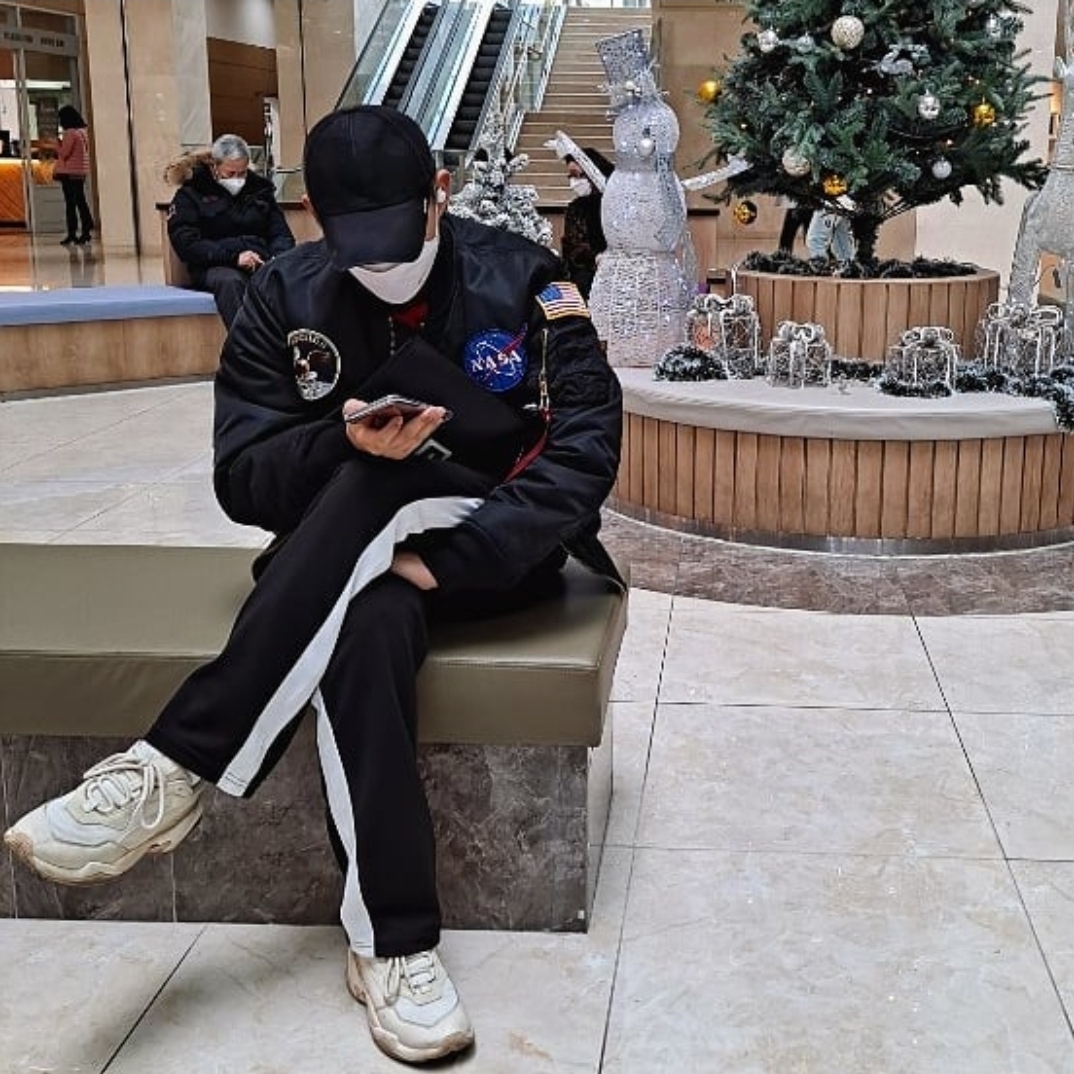 ㅇㅎ (@000809_) 님의 게시물 | KREAM