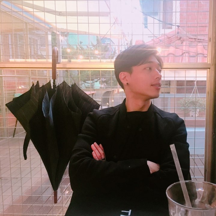 비공개 (@unknown_) 님의 게시물 | KREAM