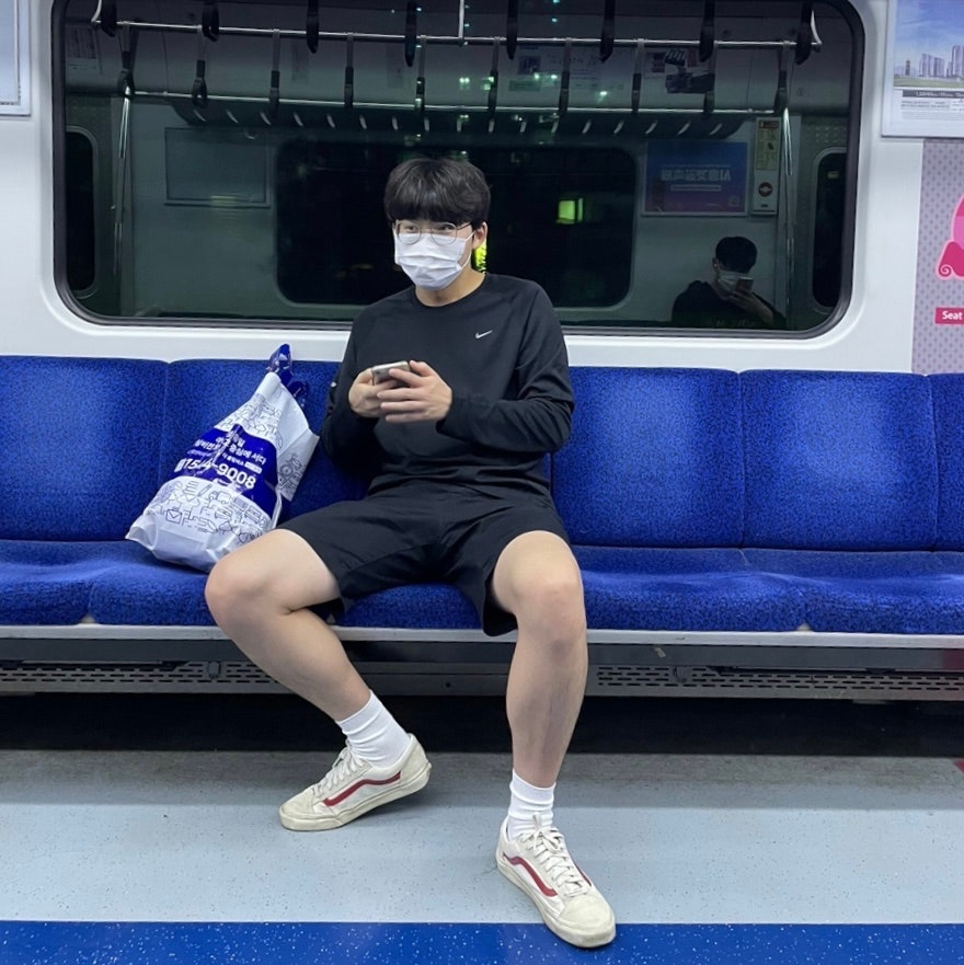 정열 (@jyp_studio) 님의 게시물 | KREAM